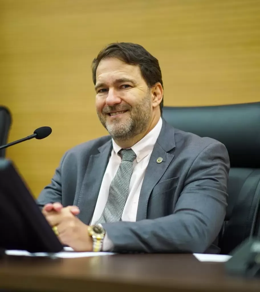 Alex Redano solicita equipamentos hospitalares para São Francisco do ...